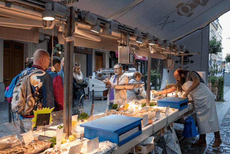 20 Best Food Markets in Paris - Cook'n With Class Paris